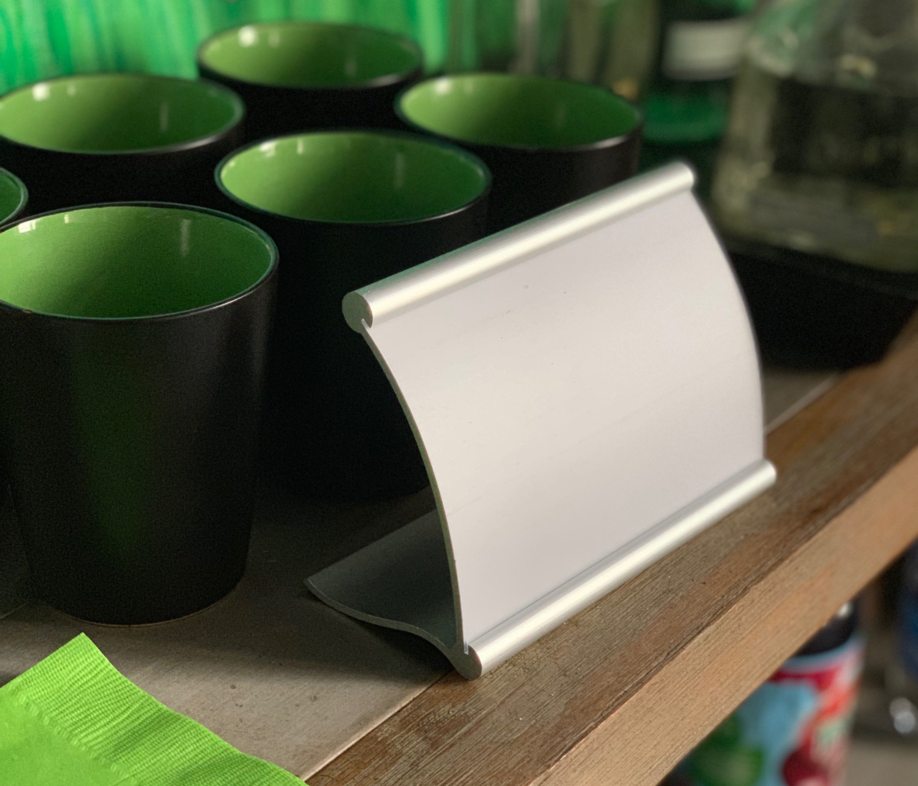 Metal Tabletop Sign Holders Silver 4″x 6″ | Dream Captured Event Design