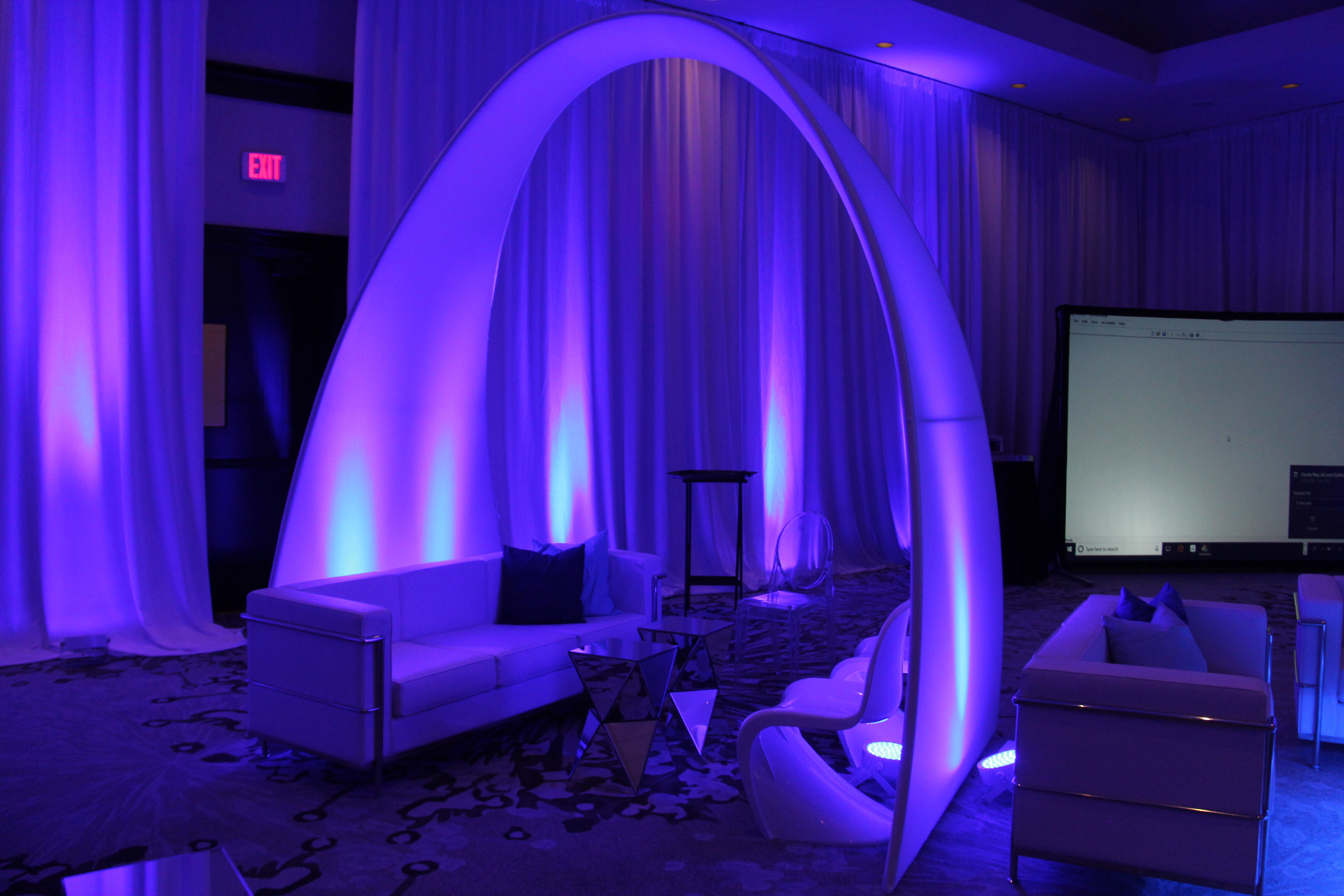 Arch Spandex White – 10′ Tall | Dream Captured Event Design